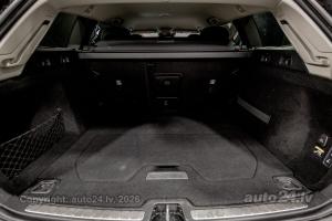 Grey Volvo V60 2019 in Parnu, with an engine capacity of 2.00 L and mileage of 198 thousand km for 17900 €, photo 21 on AUTOMOTO.COM.LV