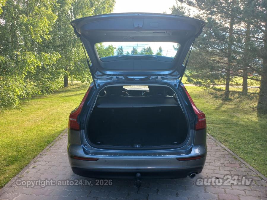 Pelēks Volvo V60 2019 Tartu, ar dzinēja tilpumu 2.00 L un nobraukumu 200 tūkst. km par 14990 €, foto 12 vietnē AUTOMOTO.COM.LV