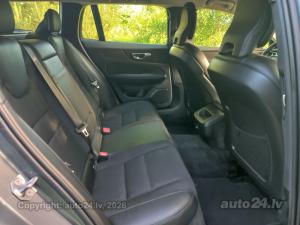Pelēks Volvo V60 2019 Tartu, ar dzinēja tilpumu 2.00 L un nobraukumu 200 tūkst. km par 14990 €, foto 13 vietnē AUTOMOTO.COM.LV