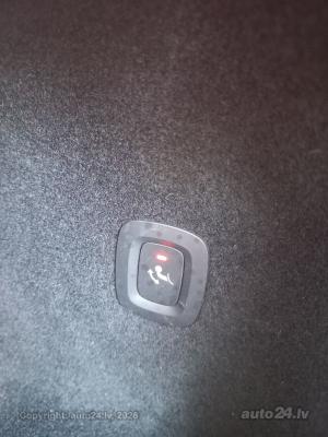 Pelēks Volvo V60 2019 Tartu, ar dzinēja tilpumu 2.00 L un nobraukumu 200 tūkst. km par 14990 €, foto 20 vietnē AUTOMOTO.COM.LV