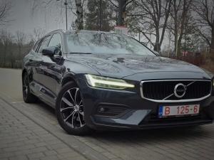 Grey Volvo V60 2019 in Riga, with an engine capacity of 2.00 L and mileage of 293 thousand km for 12495 €, photo 4 on AUTOMOTO.COM.LV