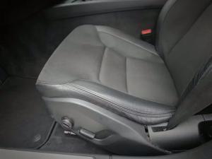Grey Volvo V60 2019 in Riga, with an engine capacity of 2.00 L and mileage of 293 thousand km for 12495 €, photo 15 on AUTOMOTO.COM.LV