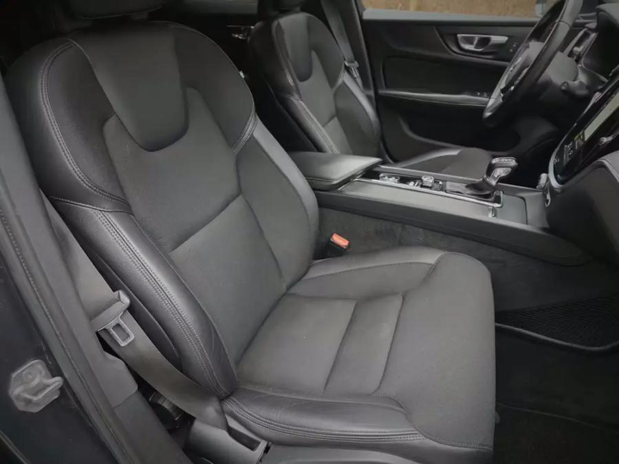 Grey Volvo V60 2019 in Riga, with an engine capacity of 2.00 L and mileage of 293 thousand km for 12495 €, photo 21 on AUTOMOTO.COM.LV