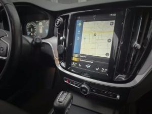 Grey Volvo V60 2019 in Riga, with an engine capacity of 2.00 L and mileage of 293 thousand km for 12495 €, photo 23 on AUTOMOTO.COM.LV