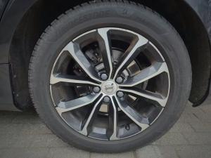 Grey Volvo V60 2019 in Riga, with an engine capacity of 2.00 L and mileage of 293 thousand km for 12495 €, photo 26 on AUTOMOTO.COM.LV