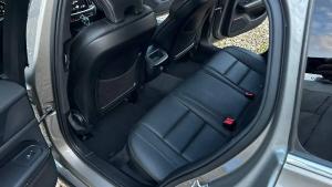 Grey Volvo V60 2019 in Riga, with an engine capacity of 2.00 L and mileage of 201 thousand km for 16500 €, photo 15 on AUTOMOTO.COM.LV