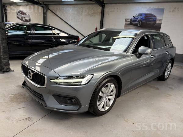 Grey Volvo V60 2019 in Riga, with an engine capacity of 2.00 L and mileage of 104 thousand km for 17450 €, photo 2 on AUTOMOTO.COM.LV
