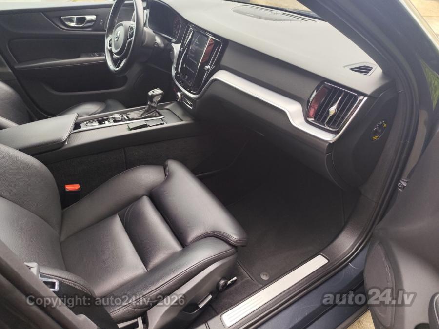 Серый Вольво B60 2019 в Пайде, объемом двигателя 2.00 л и пробегом 208 тыс. км за 14990 €, фото 12 на AUTOMOTO.COM.LV