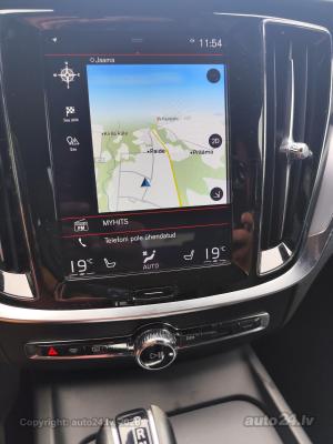 Pelēks Volvo V60 2019 Paide, ar dzinēja tilpumu 2.00 L un nobraukumu 208 tūkst. km par 14990 €, foto 19 vietnē AUTOMOTO.COM.LV