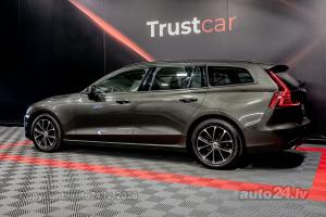 Grey Volvo V60 2019 in Parnu, with an engine capacity of 2.00 L and mileage of 251 thousand km for 14500 €, photo 7 on AUTOMOTO.COM.LV