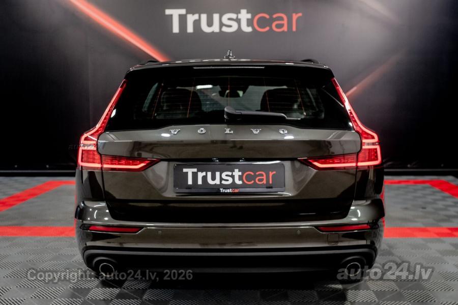 Grey Volvo V60 2019 in Parnu, with an engine capacity of 2.00 L and mileage of 251 thousand km for 14500 €, photo 11 on AUTOMOTO.COM.LV