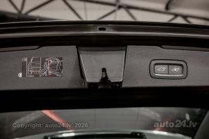 Grey Volvo V60 2019 in Parnu, with an engine capacity of 2.00 L and mileage of 251 thousand km for 14500 €, photo 21 on AUTOMOTO.COM.LV