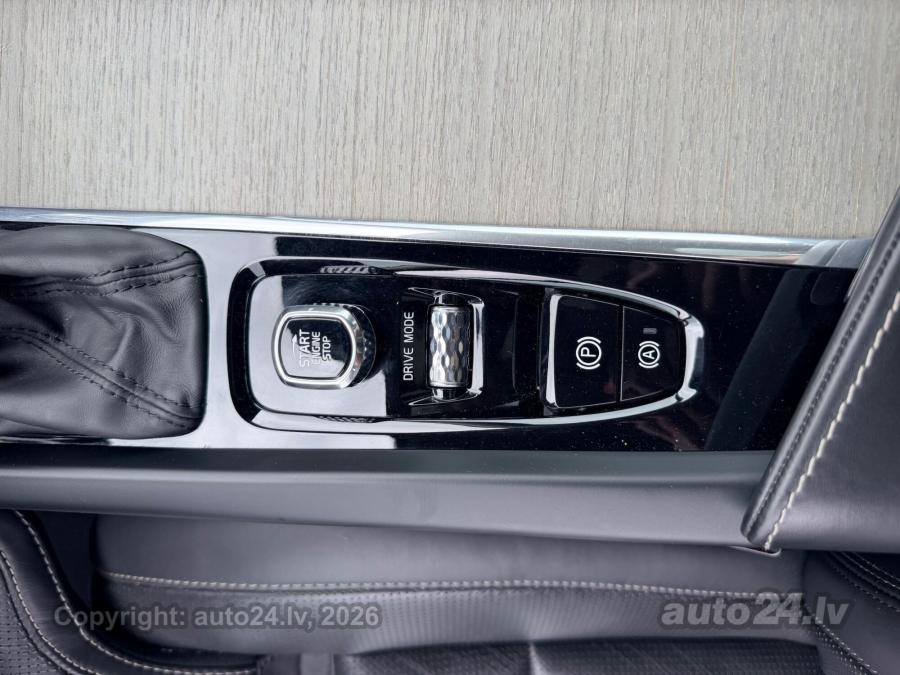 Pelēks Volvo V60 2019 Tallina, ar dzinēja tilpumu 2.00 L un nobraukumu 172 tūkst. km par 17900 €, foto 9 vietnē AUTOMOTO.COM.LV
