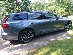 Pelēks Volvo V60 2019 Rīga, ar dzinēja tilpumu 2.00 L un nobraukumu 219 tūkst. km par 13000 €, foto 10 vietnē AUTOMOTO.COM.LV
