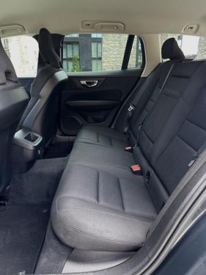 Grey Volvo V60 2019 in Tallinn, with an engine capacity of 2.00 L and mileage of 284 thousand km for 11500 €, photo 8 on AUTOMOTO.COM.LV