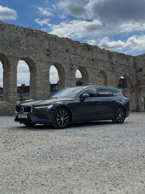 Grey Volvo V60 2019 in Tallinn, with an engine capacity of 2.00 L and mileage of 284 thousand km for 11500 €, photo 16 on AUTOMOTO.COM.LV