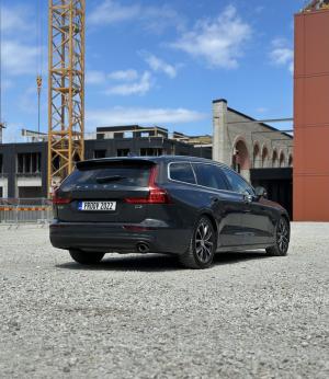 Grey Volvo V60 2019 in Tallinn, with an engine capacity of 2.00 L and mileage of 284 thousand km for 11500 €, photo 18 on AUTOMOTO.COM.LV