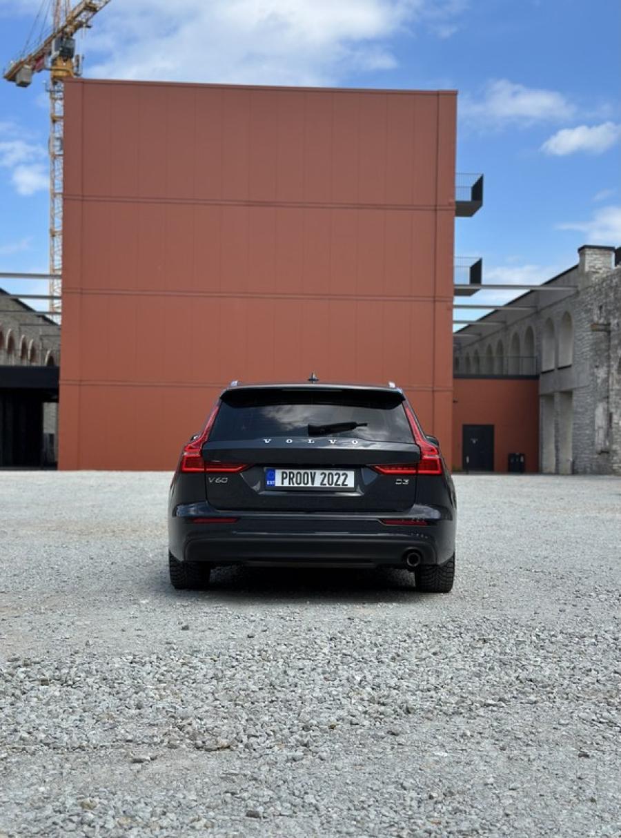 Grey Volvo V60 2019 in Tallinn, with an engine capacity of 2.00 L and mileage of 284 thousand km for 11500 €, photo 20 on AUTOMOTO.COM.LV