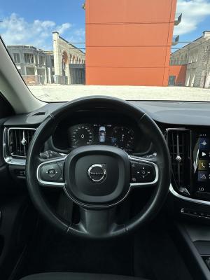 Grey Volvo V60 2019 in Tallinn, with an engine capacity of 2.00 L and mileage of 284 thousand km for 11500 €, photo 25 on AUTOMOTO.COM.LV