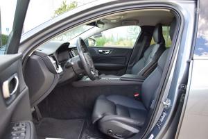 Pelēks Volvo V60 2019 Viļņa, ar dzinēja tilpumu 1.97 L un nobraukumu 240 tūkst. km par 14800 €, foto 19 vietnē AUTOMOTO.COM.LV
