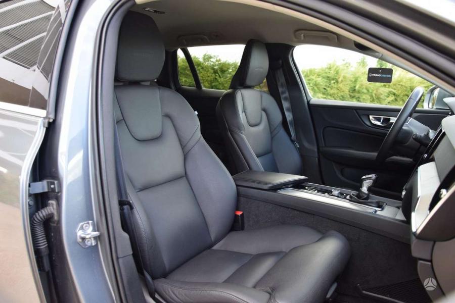 Pelēks Volvo V60 2019 Viļņa, ar dzinēja tilpumu 1.97 L un nobraukumu 240 tūkst. km par 14800 €, foto 24 vietnē AUTOMOTO.COM.LV