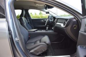 Pelēks Volvo V60 2019 Viļņa, ar dzinēja tilpumu 1.97 L un nobraukumu 240 tūkst. km par 14800 €, foto 25 vietnē AUTOMOTO.COM.LV