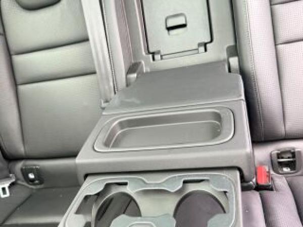 Pelēks Volvo V60 2019 Tallina, ar dzinēja tilpumu 2.00 L un nobraukumu 172 tūkst. km par 17500 €, foto 6 vietnē AUTOMOTO.COM.LV