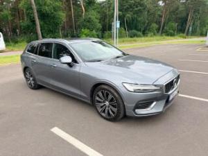 Pelēks Volvo V60 2019 Tallina, ar dzinēja tilpumu 2.00 L un nobraukumu 172 tūkst. km par 17500 €, foto  vietnē AUTOMOTO.COM.LV