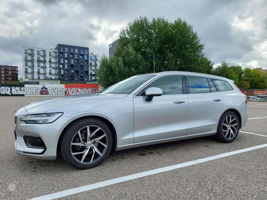 Pelēks Volvo V60 2019 Viļņa, ar dzinēja tilpumu 1.97 L un nobraukumu 239 tūkst. km par 11150 €, foto 7 vietnē AUTOMOTO.COM.LV