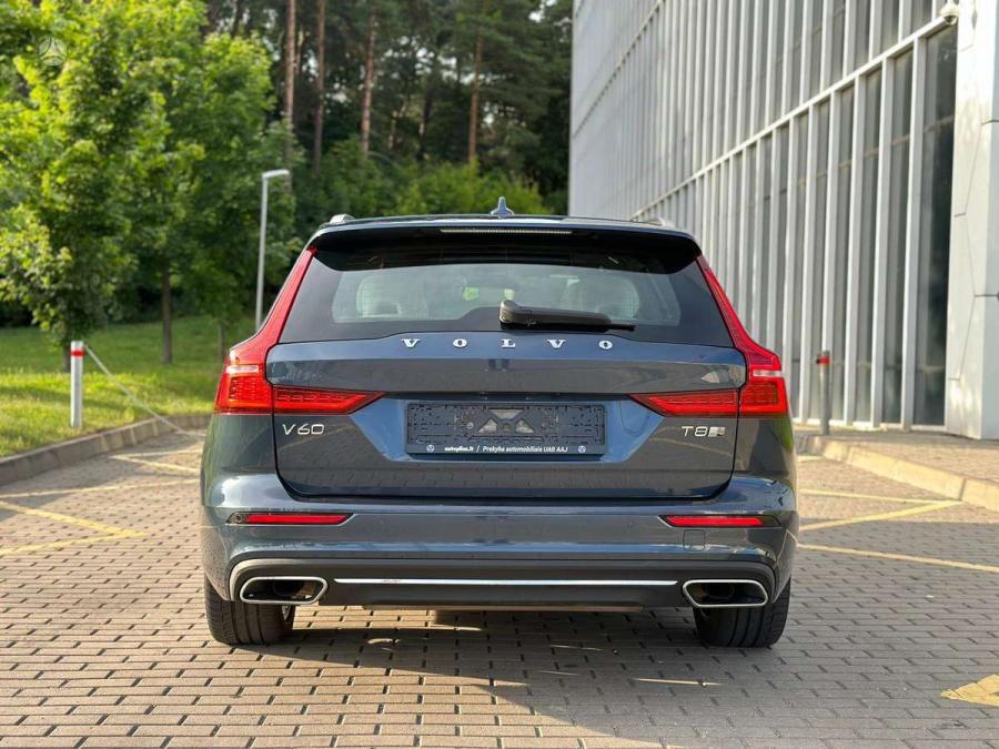 Pelēks Volvo V60 2019 Viļņa, ar dzinēja tilpumu 1.97 L un nobraukumu 101 tūkst. km par 27199 €, foto 6 vietnē AUTOMOTO.COM.LV