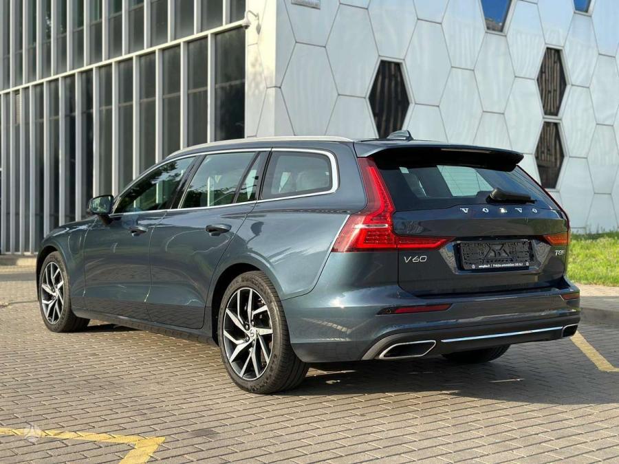 Pelēks Volvo V60 2019 Viļņa, ar dzinēja tilpumu 1.97 L un nobraukumu 101 tūkst. km par 27199 €, foto 7 vietnē AUTOMOTO.COM.LV