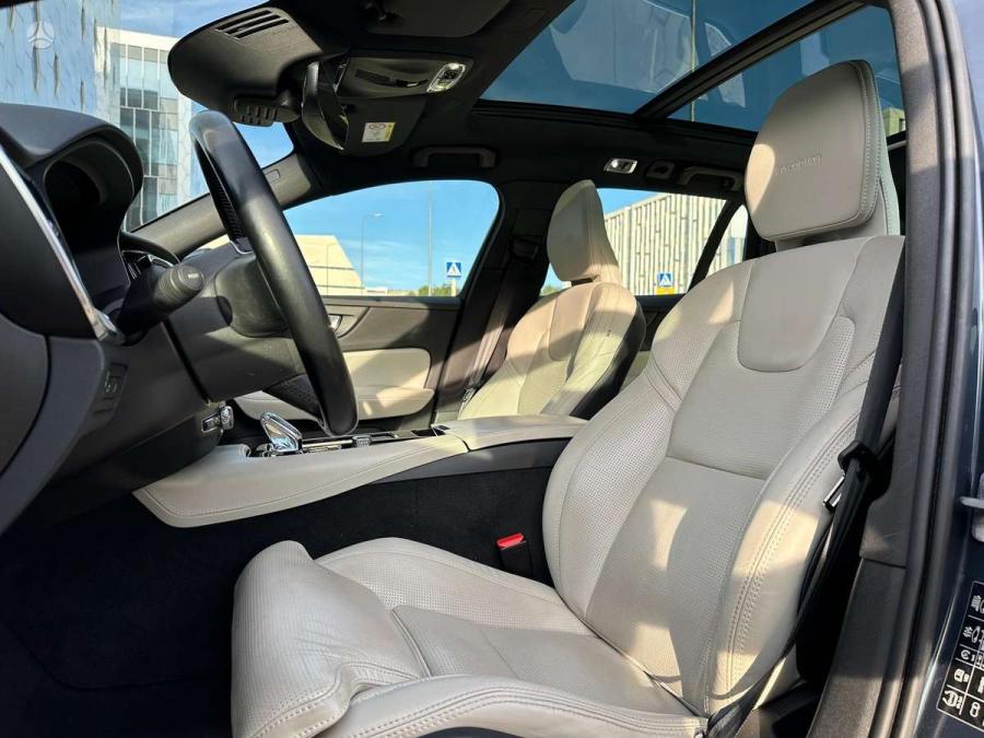 Pelēks Volvo V60 2019 Viļņa, ar dzinēja tilpumu 1.97 L un nobraukumu 101 tūkst. km par 27199 €, foto 12 vietnē AUTOMOTO.COM.LV