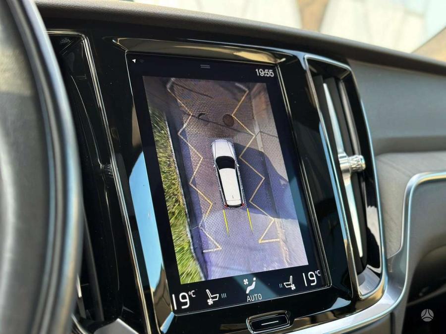 Pelēks Volvo V60 2019 Viļņa, ar dzinēja tilpumu 1.97 L un nobraukumu 101 tūkst. km par 27199 €, foto 21 vietnē AUTOMOTO.COM.LV