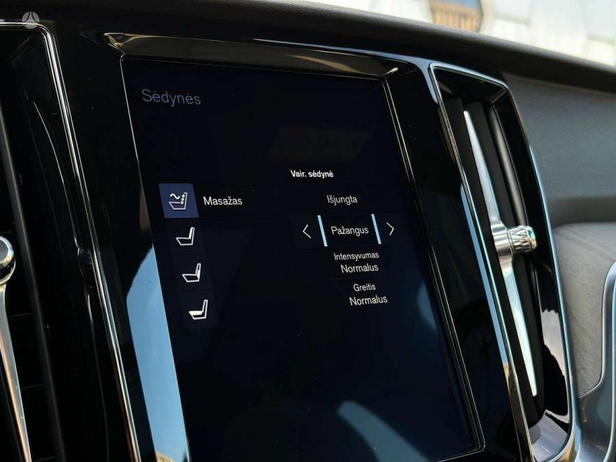 Pelēks Volvo V60 2019 Viļņa, ar dzinēja tilpumu 1.97 L un nobraukumu 101 tūkst. km par 27199 €, foto 26 vietnē AUTOMOTO.COM.LV