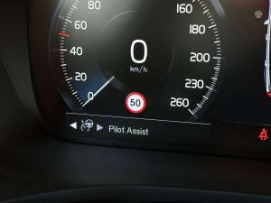 Pelēks Volvo V60 2019 Viļņa, ar dzinēja tilpumu 1.97 L un nobraukumu 101 tūkst. km par 27199 €, foto 28 vietnē AUTOMOTO.COM.LV