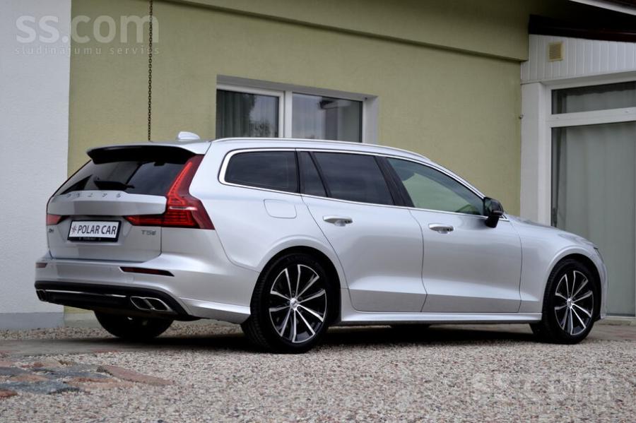 Grey Volvo V60 2019 in Tukums, with an engine capacity of 2.00 L and mileage of 222 thousand km for 17990 €, photo 9 on AUTOMOTO.COM.LV