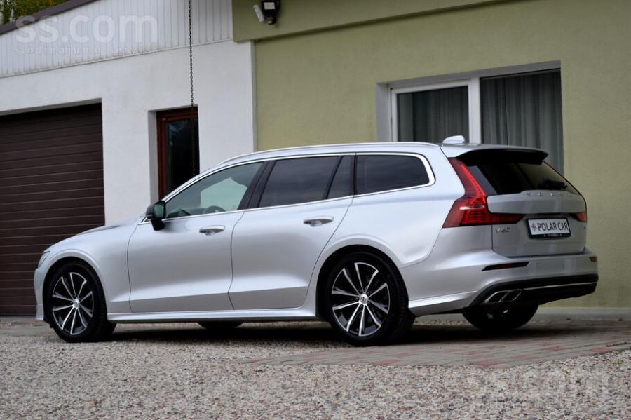 Grey Volvo V60 2019 in Tukums, with an engine capacity of 2.00 L and mileage of 222 thousand km for 17990 €, photo 10 on AUTOMOTO.COM.LV