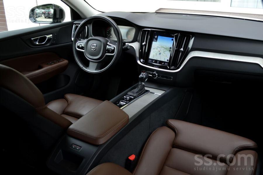 Grey Volvo V60 2019 in Tukums, with an engine capacity of 2.00 L and mileage of 222 thousand km for 17990 €, photo 13 on AUTOMOTO.COM.LV