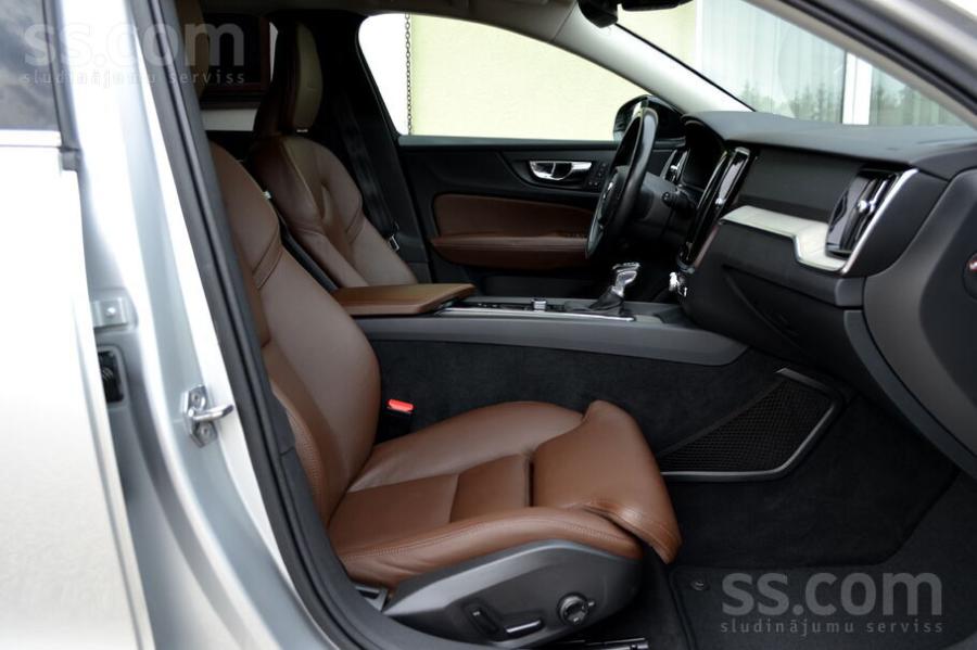 Grey Volvo V60 2019 in Tukums, with an engine capacity of 2.00 L and mileage of 222 thousand km for 17990 €, photo 29 on AUTOMOTO.COM.LV