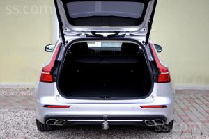 Grey Volvo V60 2019 in Tukums, with an engine capacity of 2.00 L and mileage of 222 thousand km for 17990 €, photo 34 on AUTOMOTO.COM.LV