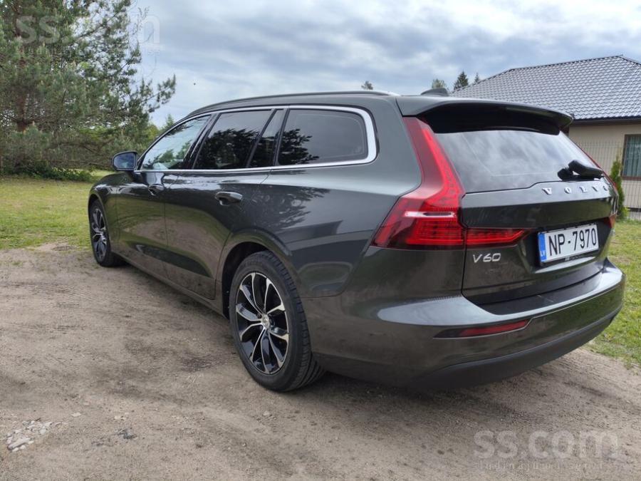 Pelēks Volvo V60 2019 Rīga, ar dzinēja tilpumu 2.00 L un nobraukumu 198 tūkst. km par 15800 €, foto 3 vietnē AUTOMOTO.COM.LV