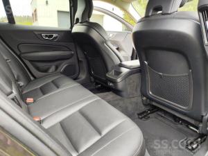 Pelēks Volvo V60 2019 Rīga, ar dzinēja tilpumu 2.00 L un nobraukumu 198 tūkst. km par 15800 €, foto 5 vietnē AUTOMOTO.COM.LV