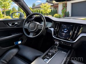 Grey Volvo V60 2019 in Riga, with an engine capacity of 2.00 L and mileage of 106 thousand km for 16999 €, photo 6 on AUTOMOTO.COM.LV