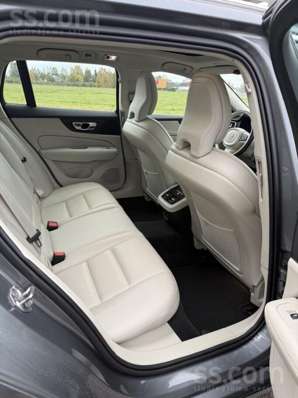 Pelēks Volvo V60 2019 Rīga, ar dzinēja tilpumu 2.00 L un nobraukumu 200 tūkst. km par 16500 €, foto 6 vietnē AUTOMOTO.COM.LV
