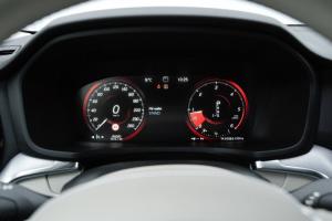 Pelēks Volvo V60 2019 Rīga, ar dzinēja tilpumu 2.00 L un nobraukumu 163 tūkst. km par 15950 €, foto 13 vietnē AUTOMOTO.COM.LV