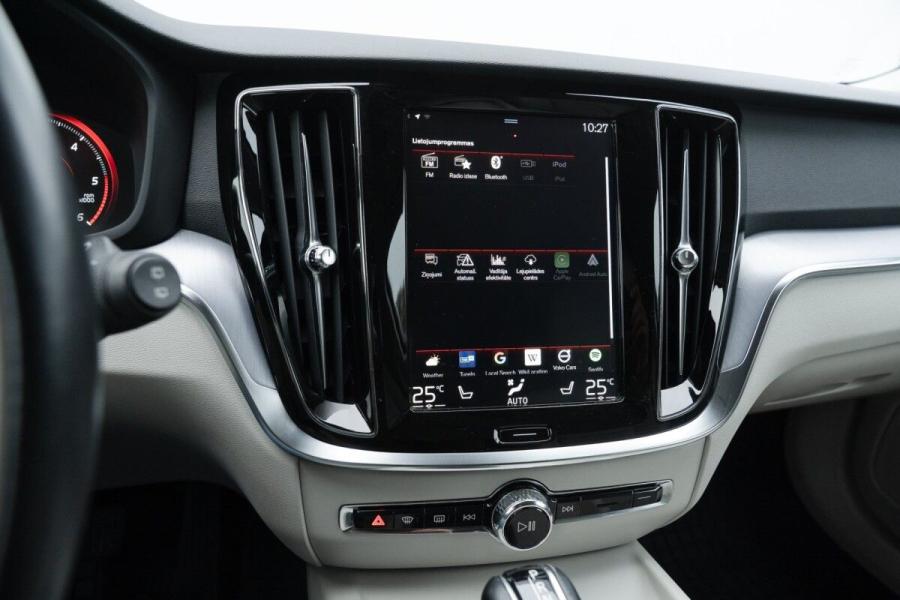 Pelēks Volvo V60 2019 Rīga, ar dzinēja tilpumu 2.00 L un nobraukumu 163 tūkst. km par 15950 €, foto 20 vietnē AUTOMOTO.COM.LV