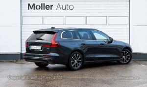 Grey Volvo V60 2020 in Riga, with an engine capacity of 2.00 L and mileage of 181 thousand km for 18958 €, photo 4 on AUTOMOTO.COM.LV