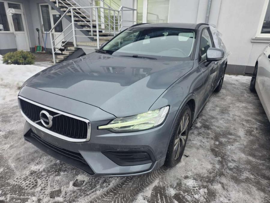 Grey Volvo V60 2020 in Marijampole, with an engine capacity of 1.97 L and mileage of 104 thousand km for 11999 €, photo 2 on AUTOMOTO.COM.LV