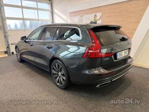 Grey Volvo V60 2020 in Rakvere, with an engine capacity of 2.00 L and mileage of 207 thousand km for 17600 €, photo 2 on AUTOMOTO.COM.LV