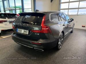 Grey Volvo V60 2020 in Rakvere, with an engine capacity of 2.00 L and mileage of 207 thousand km for 17600 €, photo 4 on AUTOMOTO.COM.LV